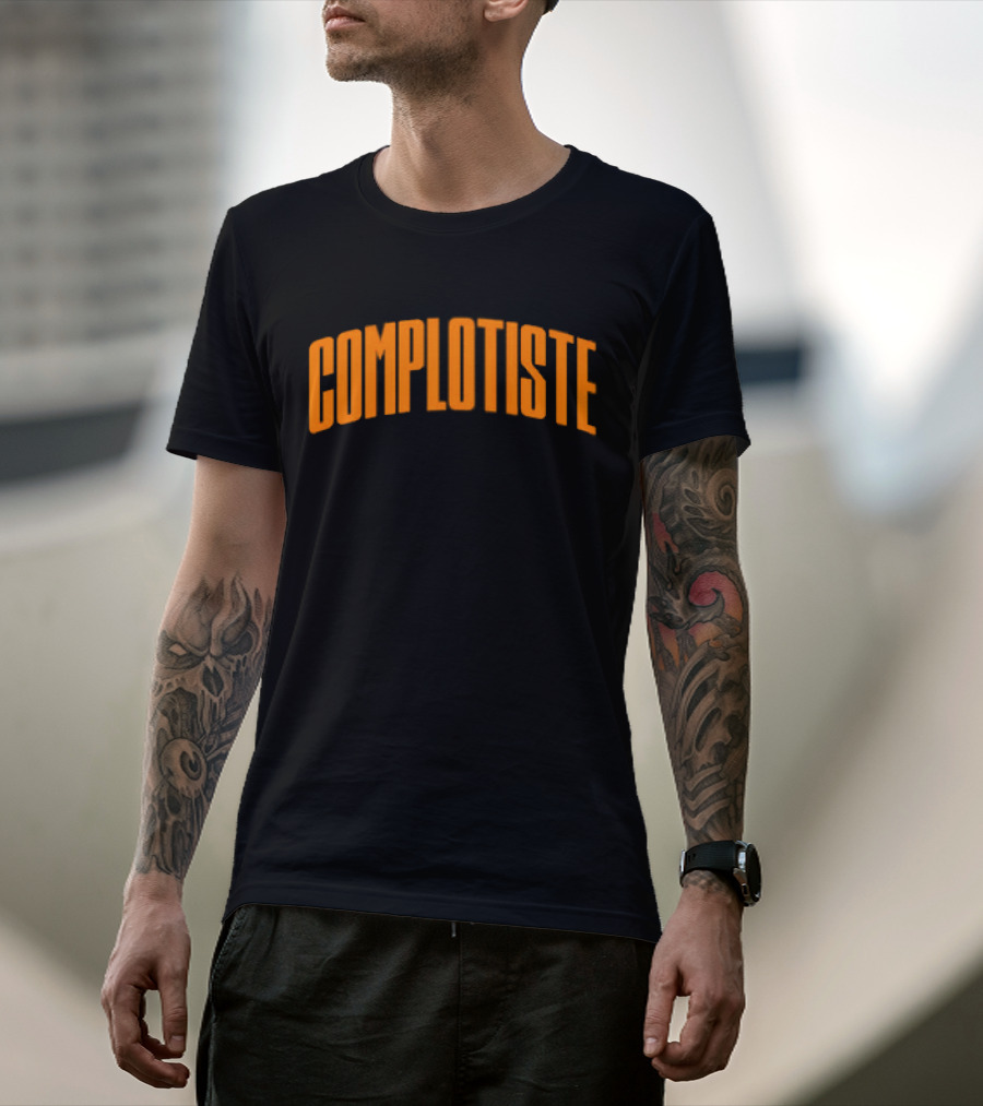 Complotiste Bold Text Booba Merch T-Shirt