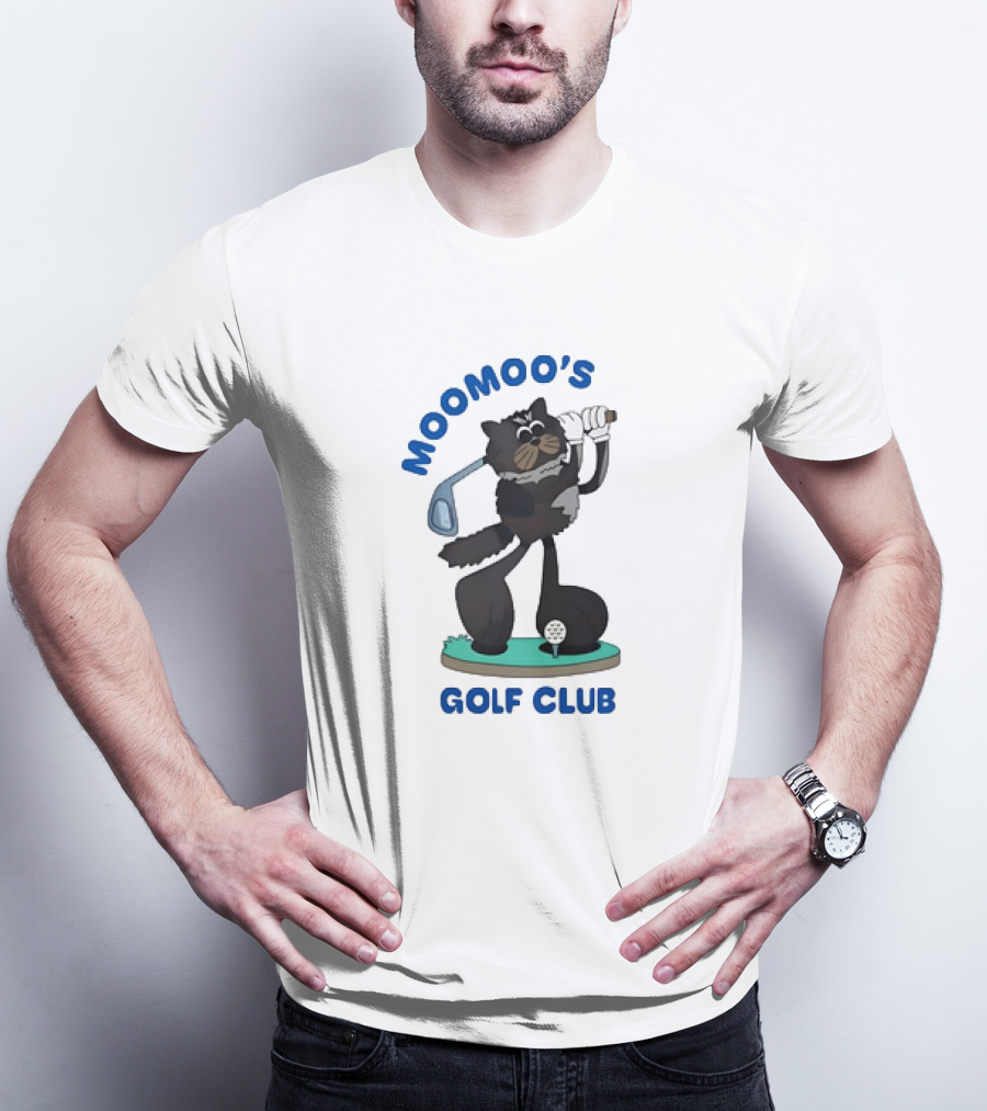 Moomoo's Golf Club Playful Cat On The Fairway T-Shirt