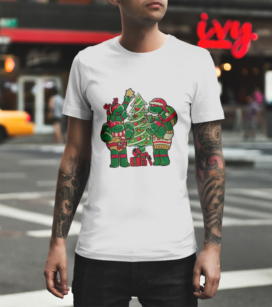 Teenage Mutant Ninja Turtles Christmas Tree Decorating Scene T-Shirt
