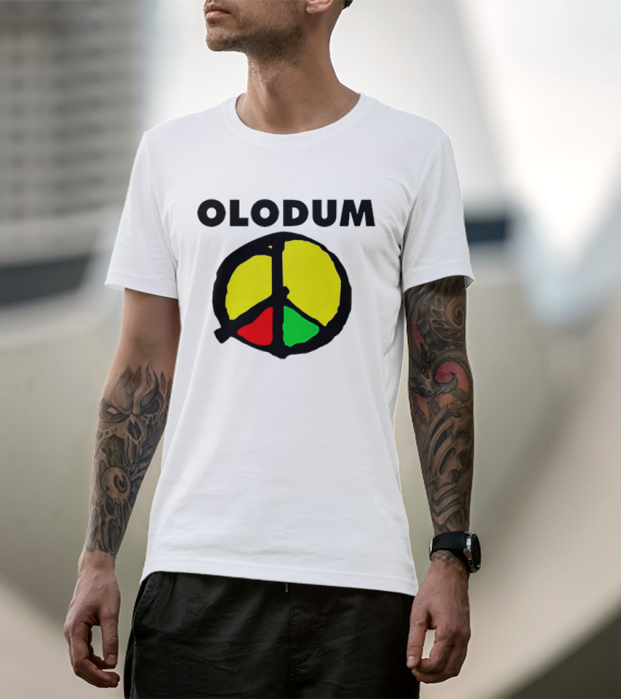Olodum Peace Symbol With Red Yellow Green Segments T-Shirt