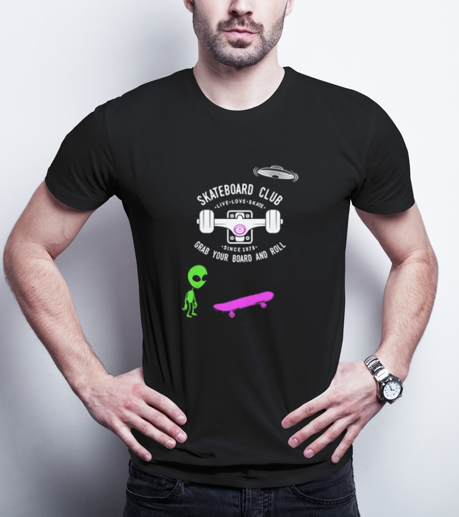 Skateboard Club Live Love Skate Since 1975 Alien Grab Your Board And Roll T-Shirt