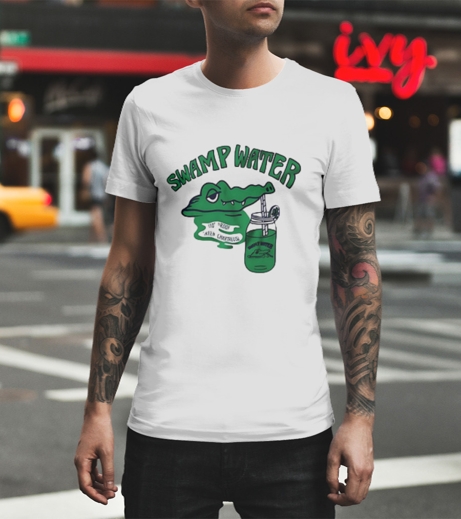 Swamp Water Alligator Drink Jar Vintage Cartoon T-Shirt