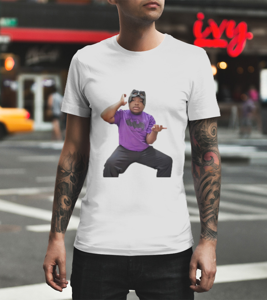Darius Tiktok Autism Irisa Classic Batman Mask And Pose T-Shirt