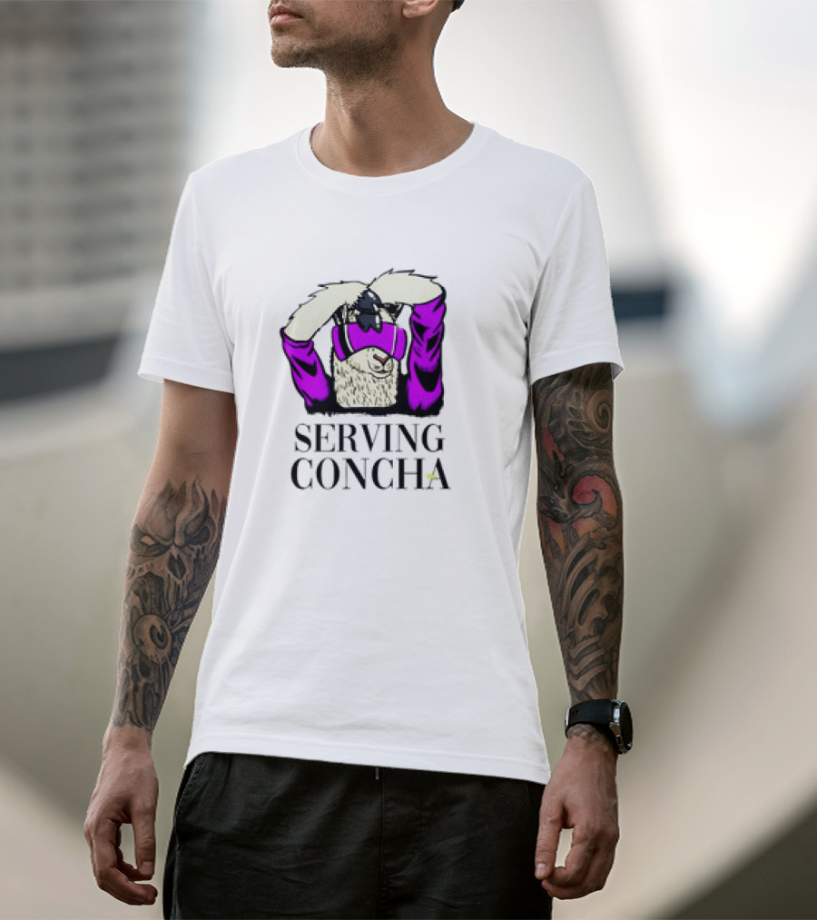 MarcoMania Serving Concha Llama With Purple T-Shirt