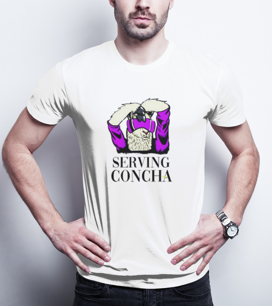 MarcoMania Serving Concha Llama With Purple T-Shirt