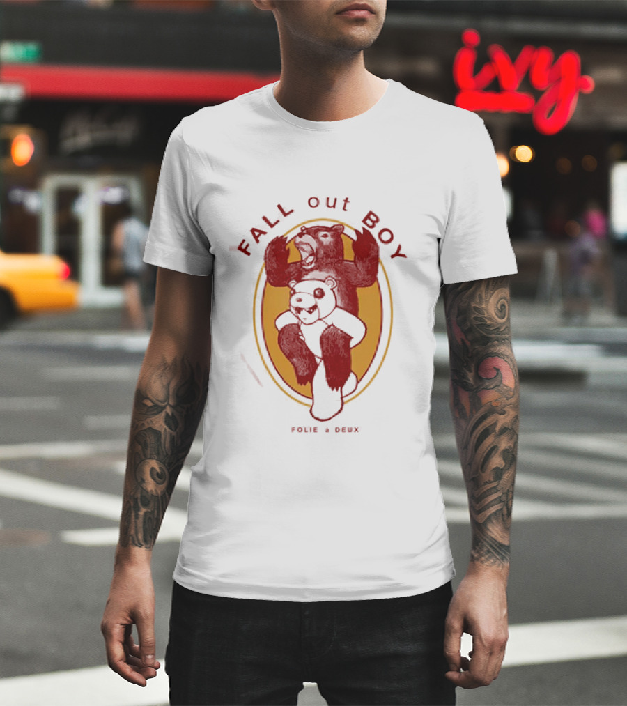 FALL OUT BOY FOLIE À DEUX Bear And Panda T-Shirt