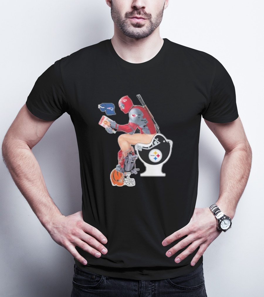 Deadpool On Toilet With Pittsburgh Steelers Bowl And Other NFL Team Helmets Including Kansas City Chiefs And New England Patriots T-Shirt