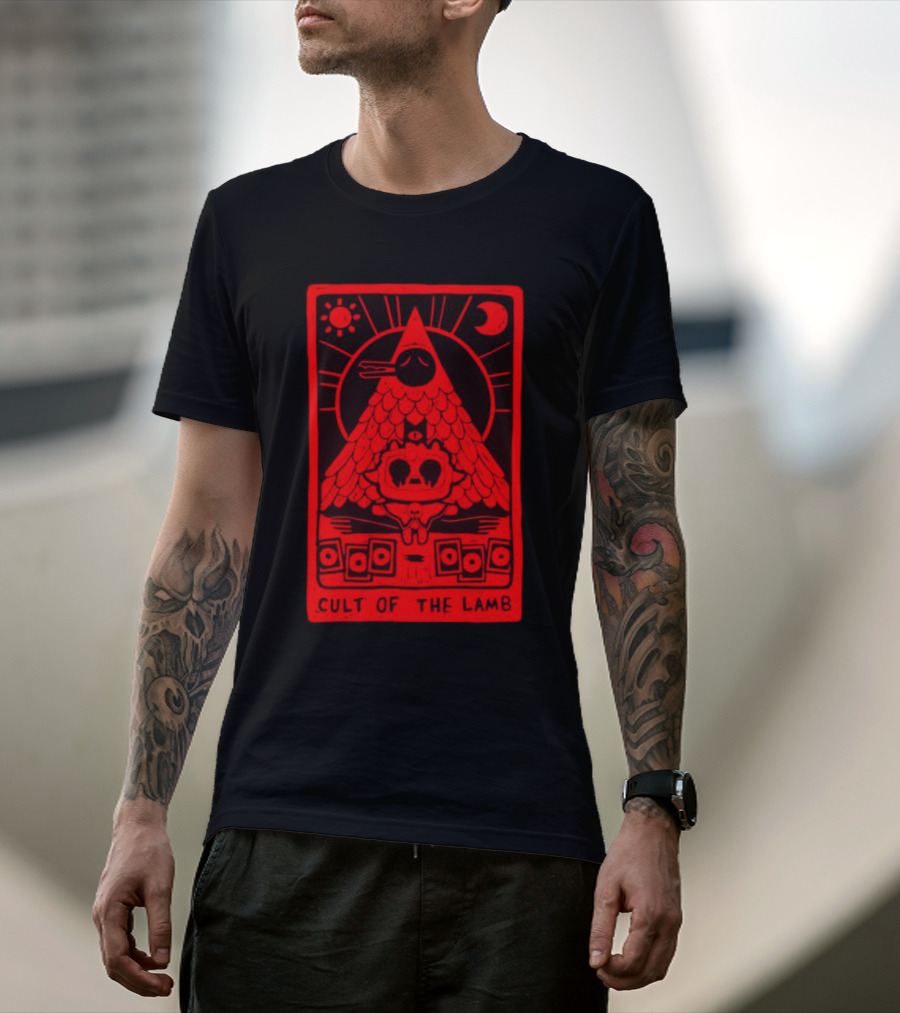 Cult Of The Lamb Red Tarot Pyramid With Sun And Moon Symbols T-Shirt