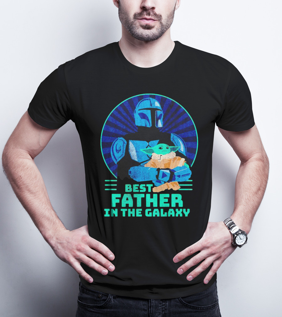 Best Father In The Galaxy Mandalorian Hug Baby Yoda T-Shirt
