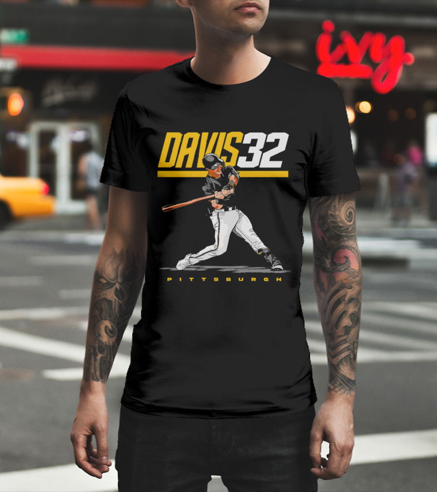 Davis 32 Pittsburgh Baseball Player Swinging Bat T-Shirt