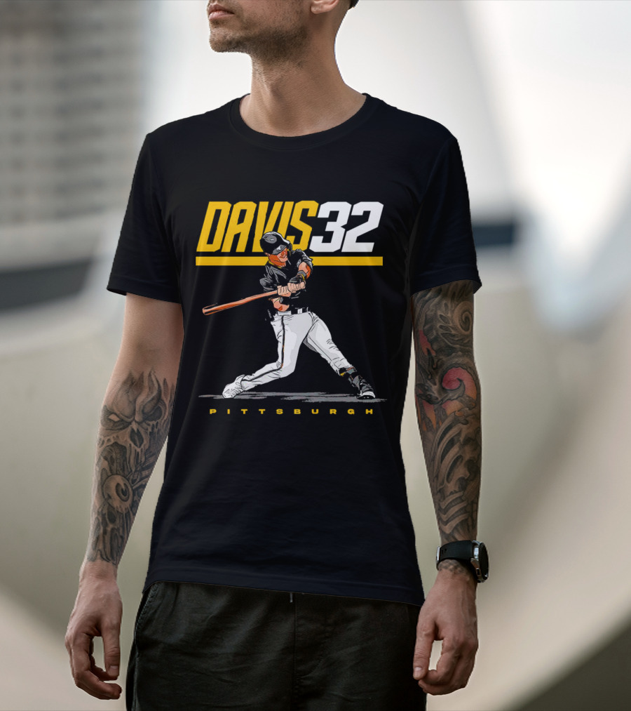 Davis 32 Pittsburgh Baseball Player Swinging Bat T-Shirt