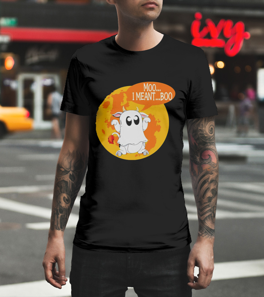 Moo I Meant Boo Ghost Cow Halloween Costume T-Shirt