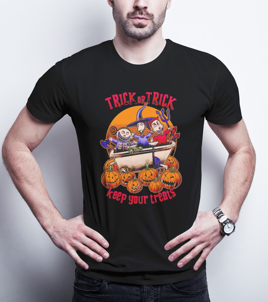 Trick Or Trick Keep Your Treats Halloween Pumpkin Characters In Bathtub T-Shirt