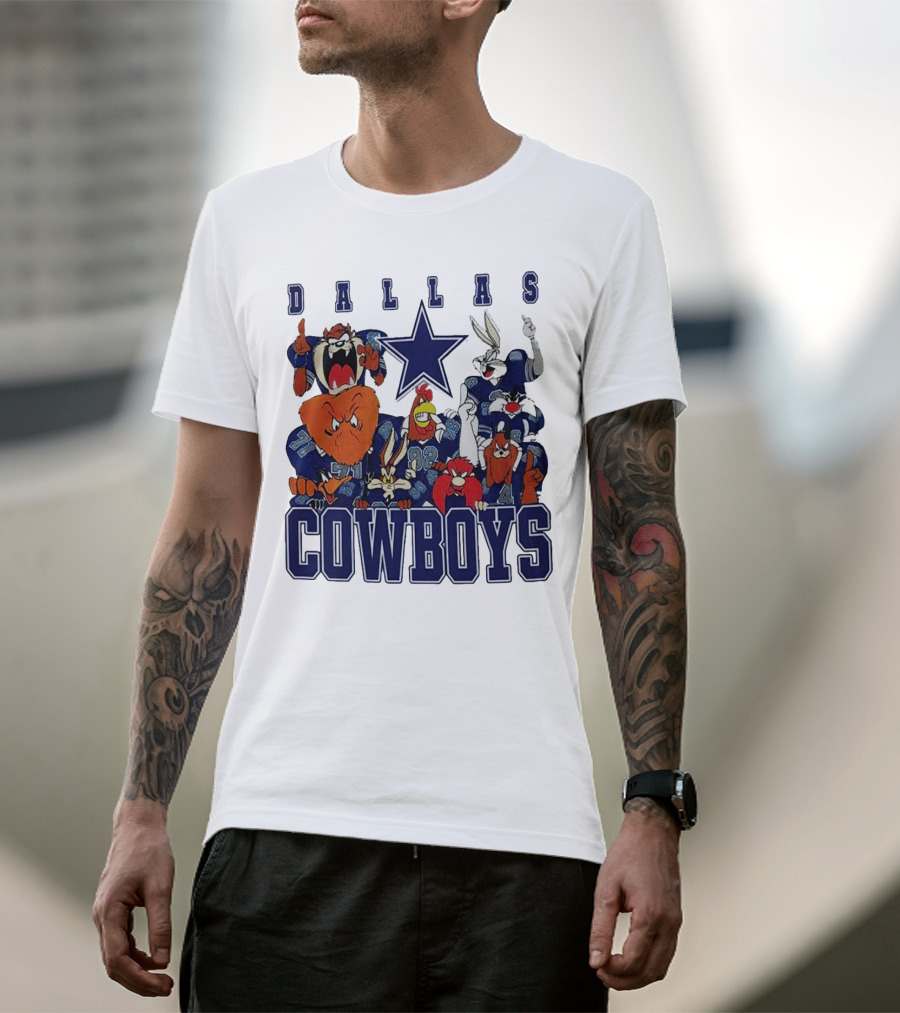 Dallas Cowboys Looney Tunes Characters NFL Football Team Fan T-Shirt