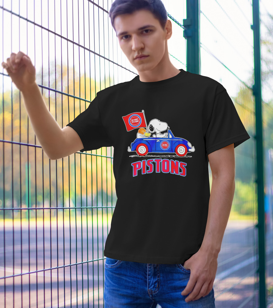 Detroit Pistons Basketball Snoopy Driving Car With Flag T-Shirt