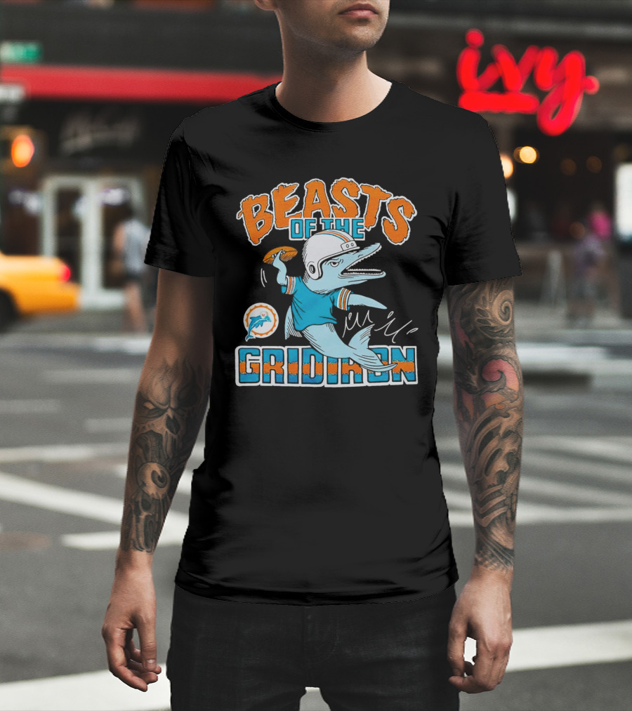 Miami Dolphins Beasts Of The Gridiron Football Dolphin Throwing Pass T-Shirt