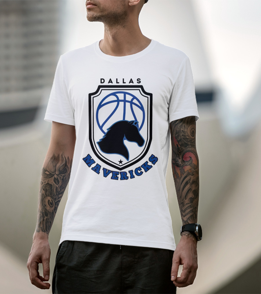 Dallas Mavericks Vintage NBA Basketball Logo Horse Emblem T-Shirt