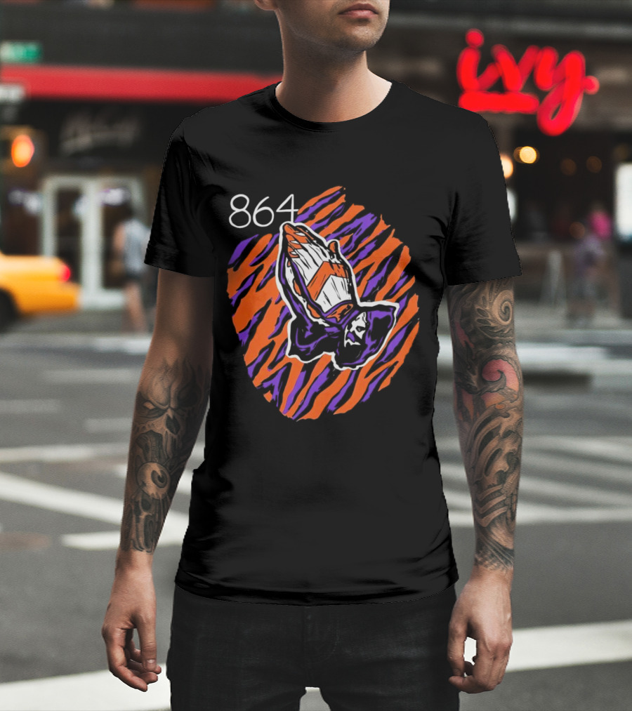 864 Clemson Tigers Praying Hands Football T-Shirt