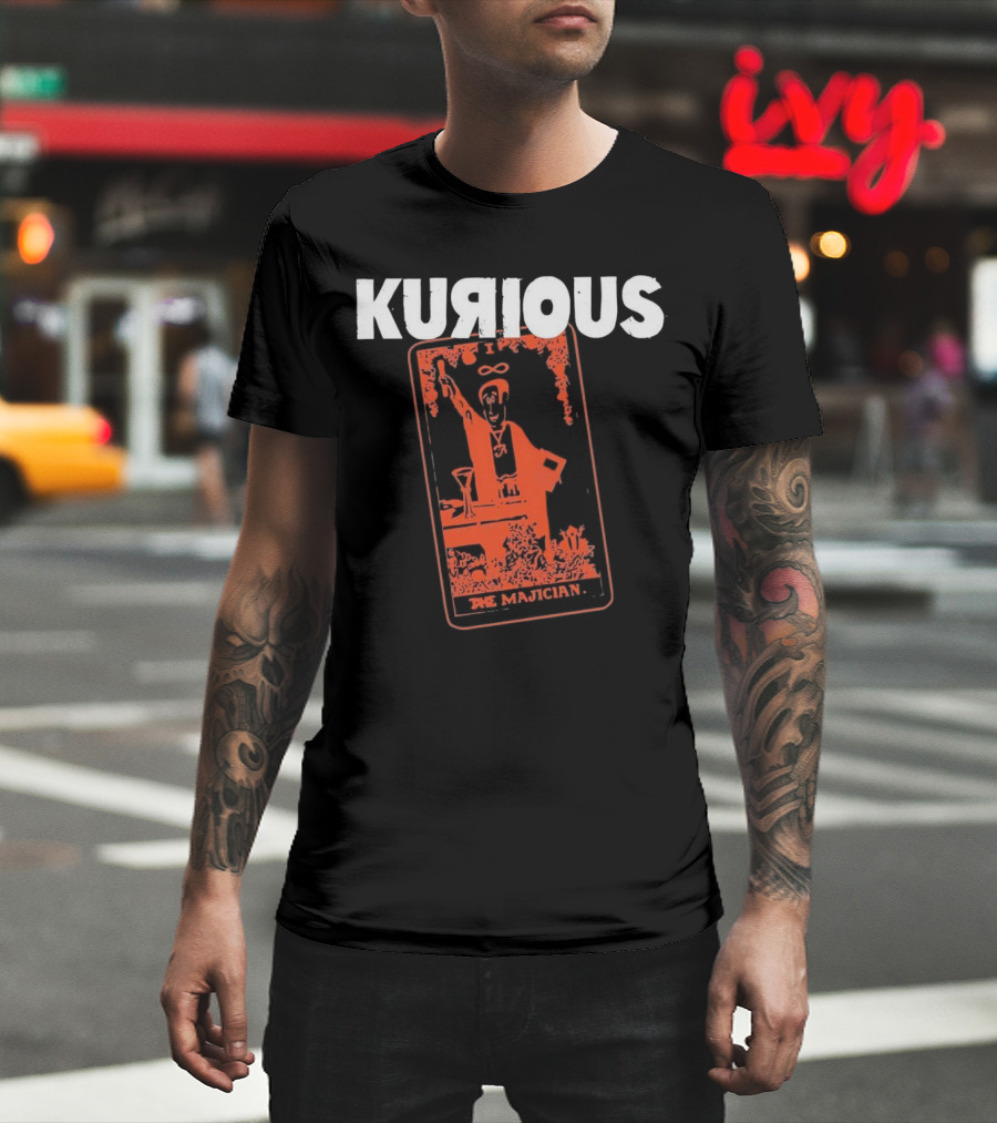 Kurious Gasdrawls The Majician Tarot Card T-Shirt