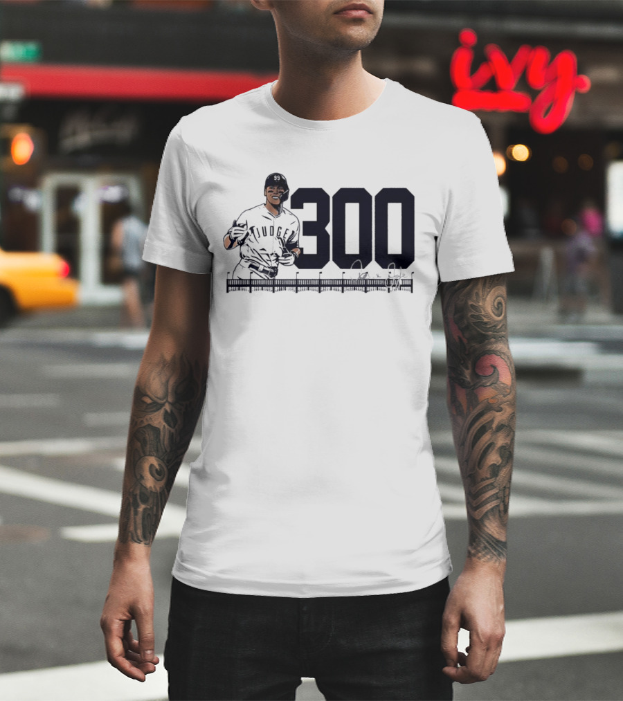 Aaron Judge 300 Career Home Runs Yankees Signature T-Shirt