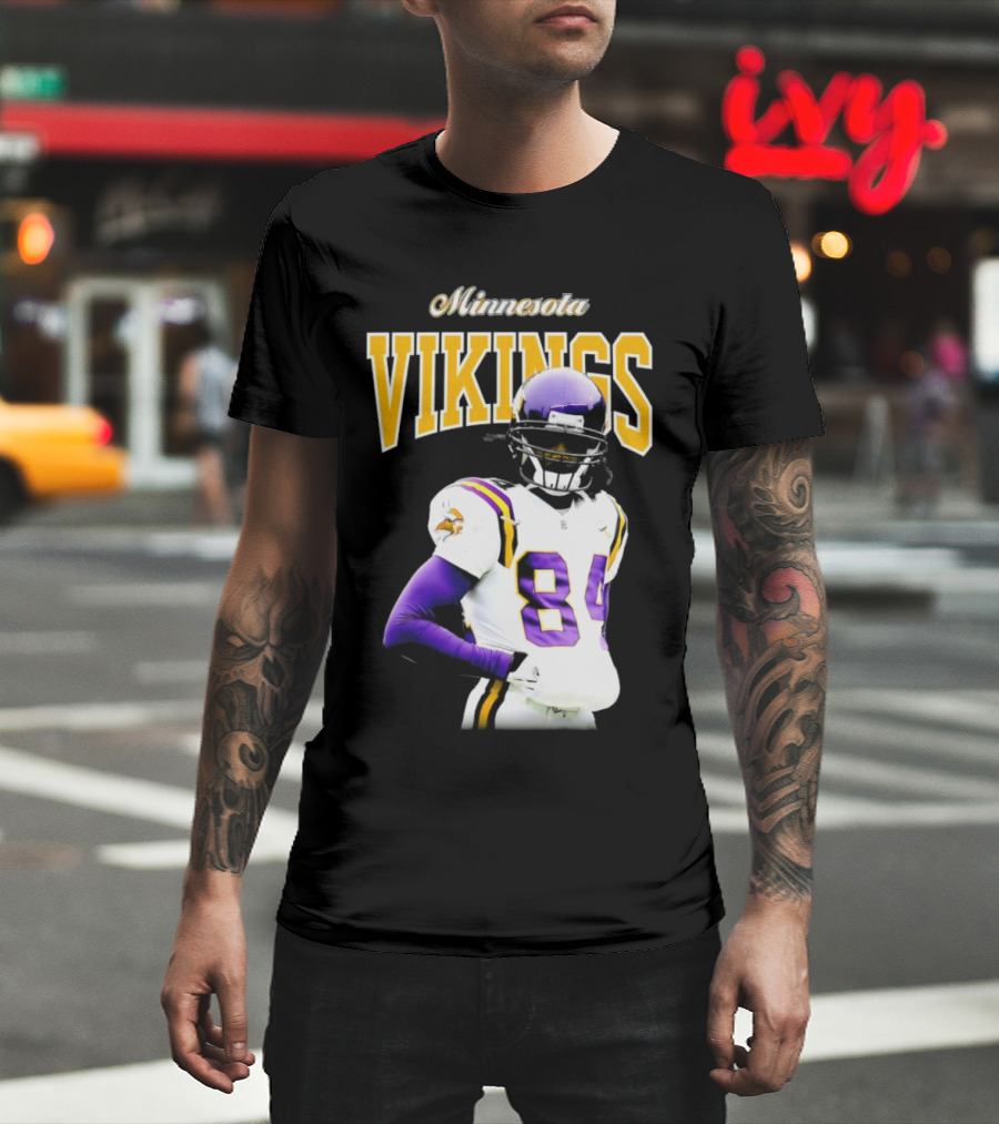 Minnesota Vikings Randy Moss Number 84 Retired Player Sideline Legend T-Shirt