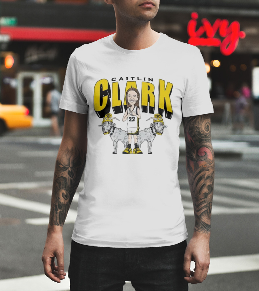 Iowa Hawkeyes Caitlin Clark 22 Caricature With Goats And Heart Hands T-Shirt