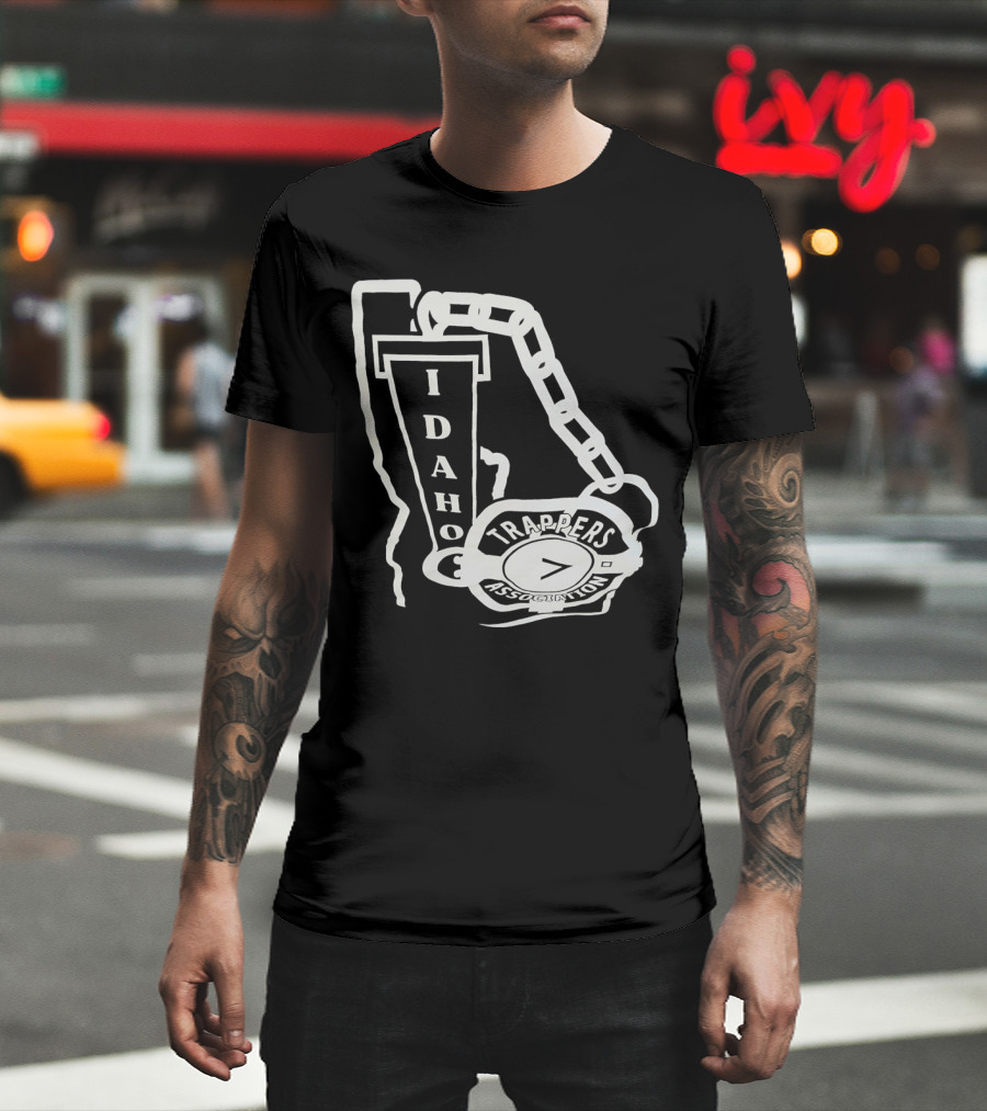 Idaho Trappers Association Logo With Trapper Symbol And Chain T-Shirt