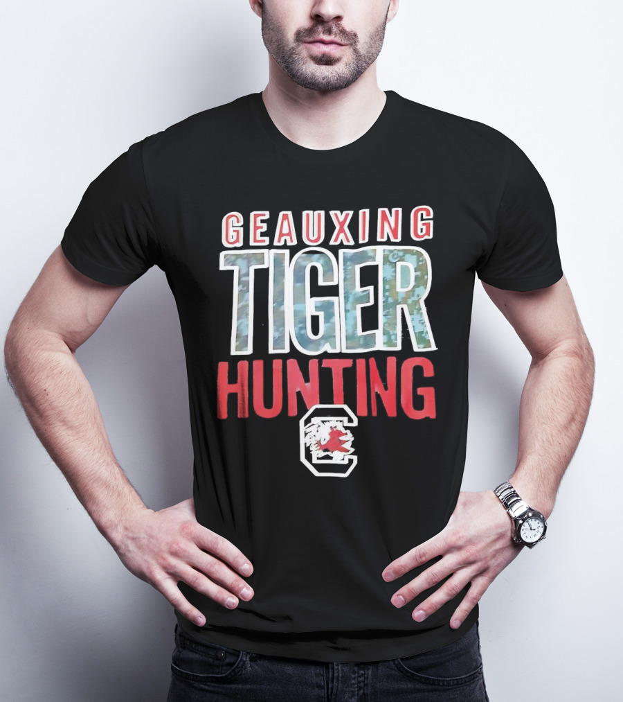 Geauxing Tiger Hunting South Carolina Gamecocks C T-Shirt