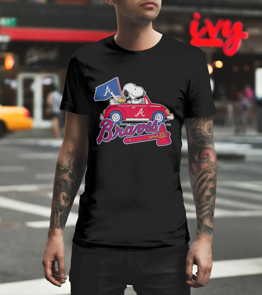Snoopy And Woodstock Driving Car Atlanta Braves Logo Peanuts Cartoon T-Shirt