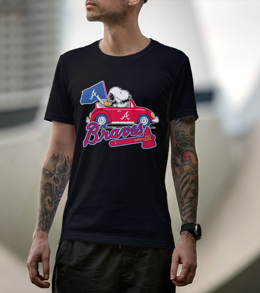 Snoopy And Woodstock Driving Car Atlanta Braves Logo Peanuts Cartoon T-Shirt