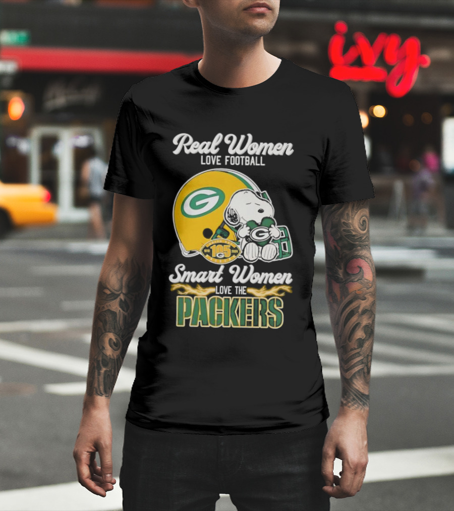 Snoopy Real Women Love Football Smart Women Love The Packers Green Bay Helmet T-Shirt