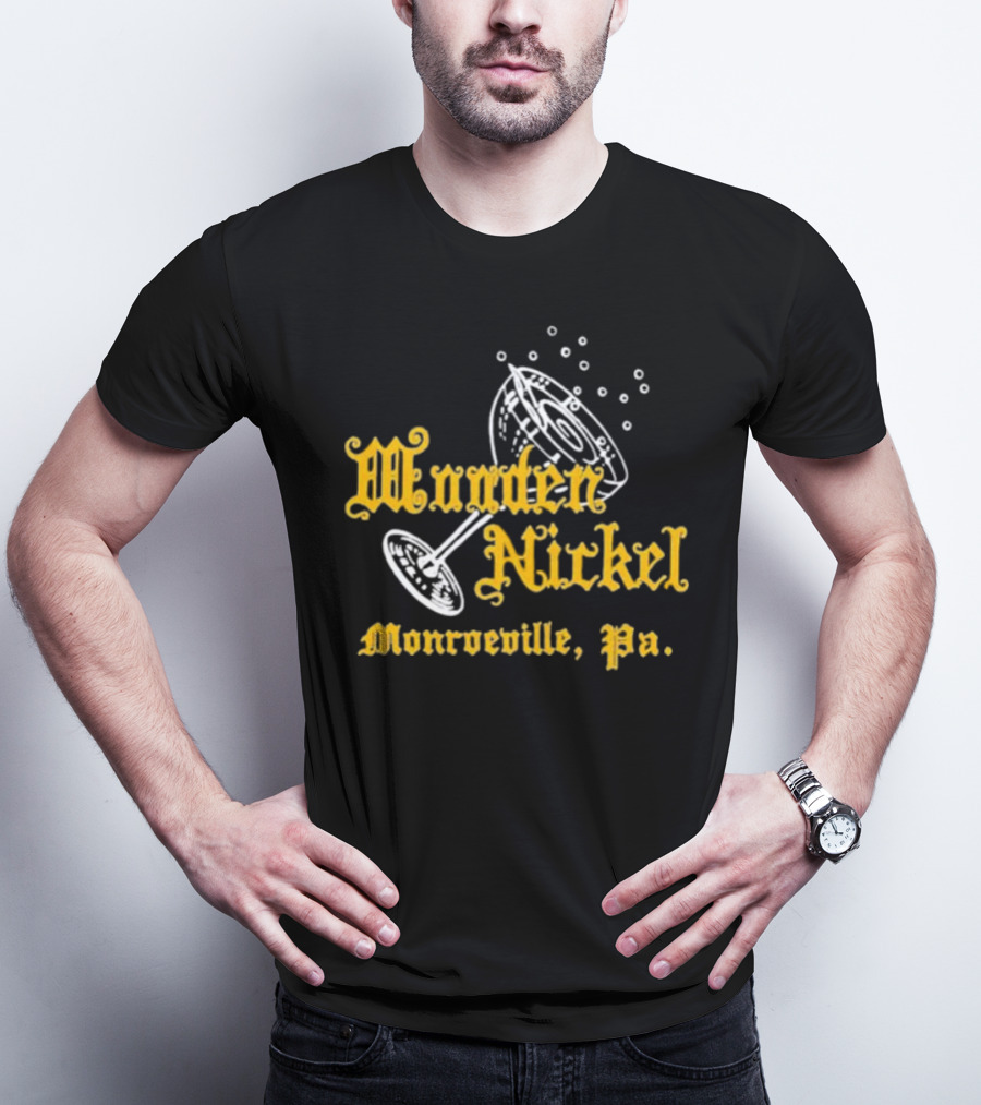 Wooden Nickel Monroeville Pa Vintage Cocktail Glass T-Shirt