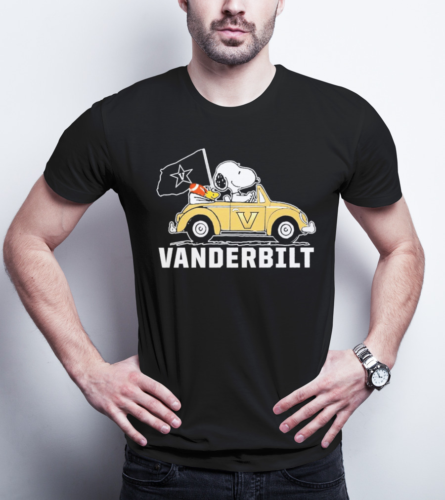 Snoopy And Woodstock Vanderbilt Commodores Driving Car T-Shirt