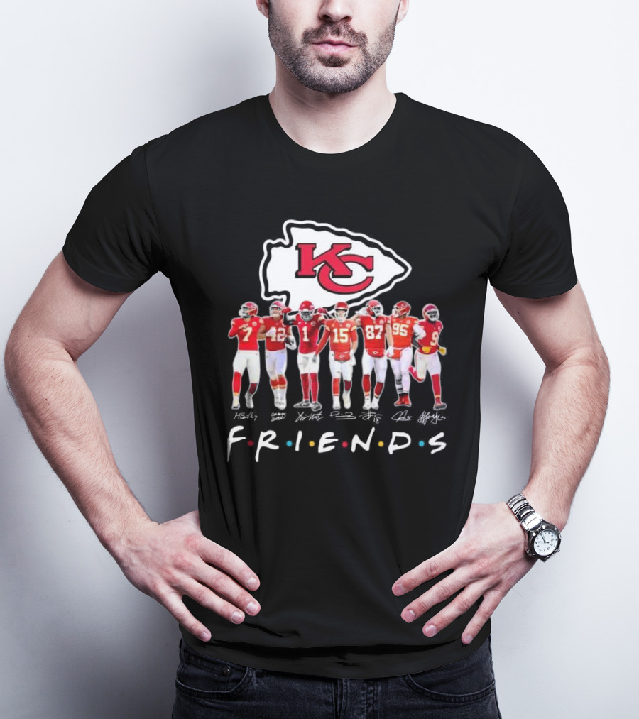Kansas City Chiefs Friends Signatures Football Team T-Shirt