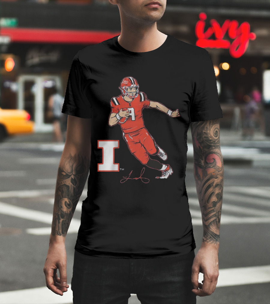 Illinois Football Luke Altmyer Superstar Pose I Logo Signature T-Shirt
