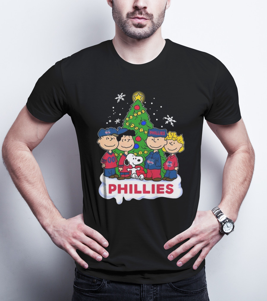 Philadelphia Phillies Snoopy Peanuts Christmas Tree T-Shirt