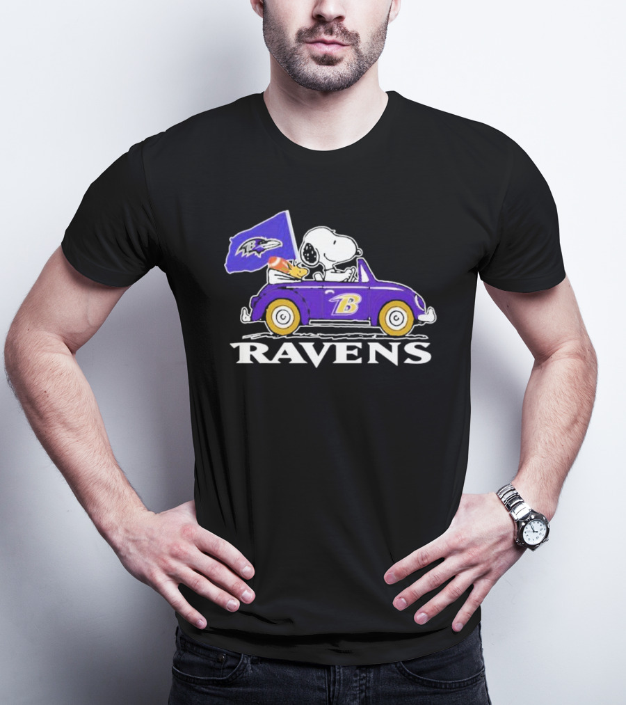 Snoopy And Woodstock Driving Ravens Car With Flag T-Shirt