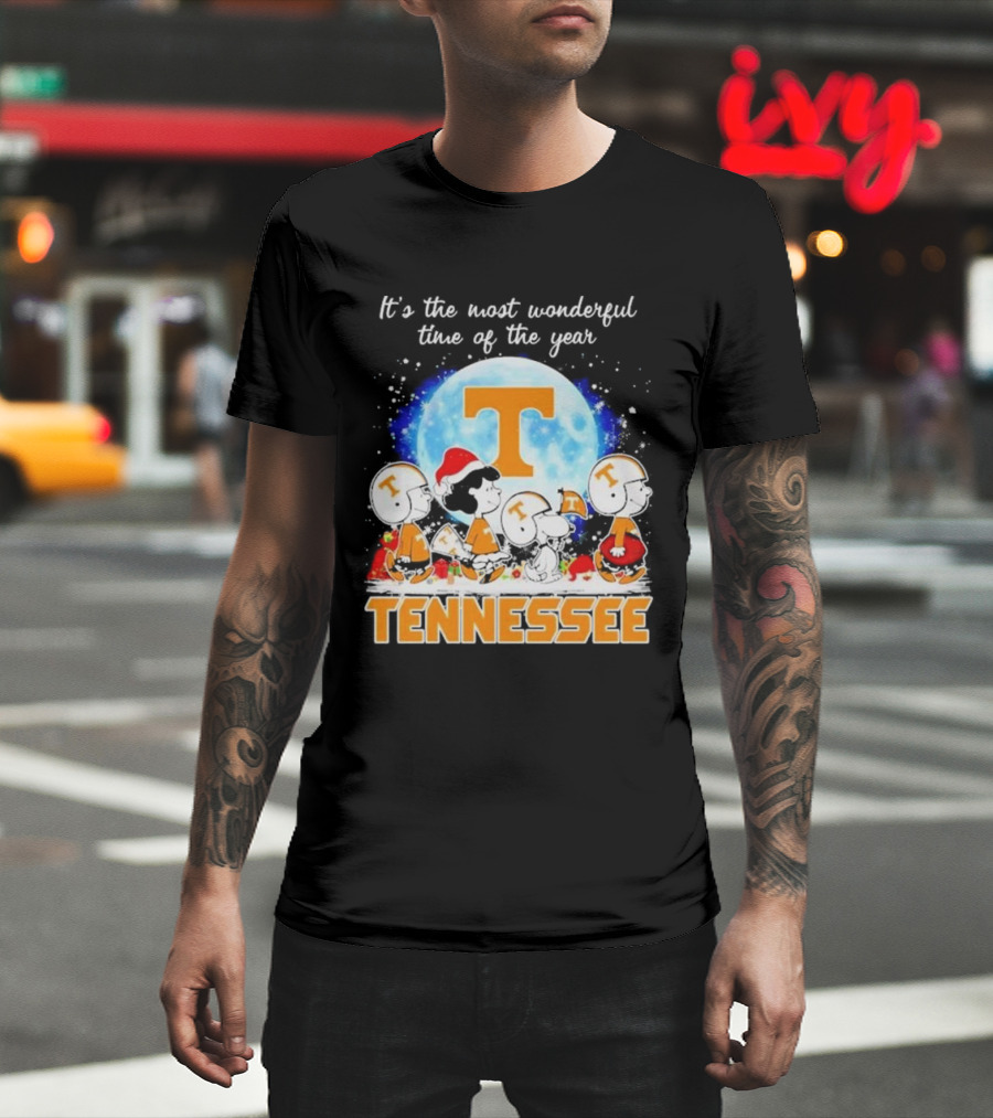 Peanuts Tennessee Volunteers It's The Most Wonderful Time Of The Year Christmas Snoopy Woodstock Lucy Moon T-Shirt