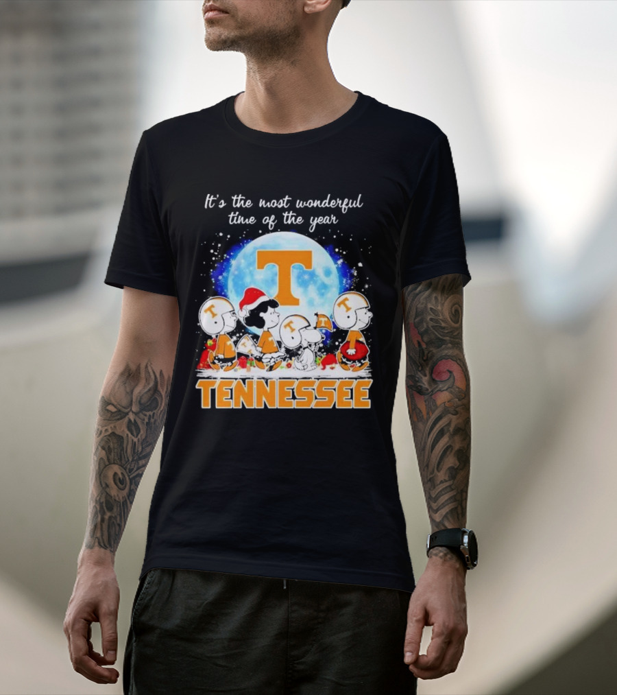 Peanuts Tennessee Volunteers It's The Most Wonderful Time Of The Year Christmas Snoopy Woodstock Lucy Moon T-Shirt