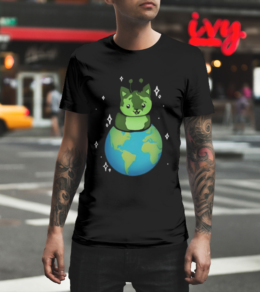 Cult Of Biscuit Alien Biscuit Cat Globe Stars T-Shirt