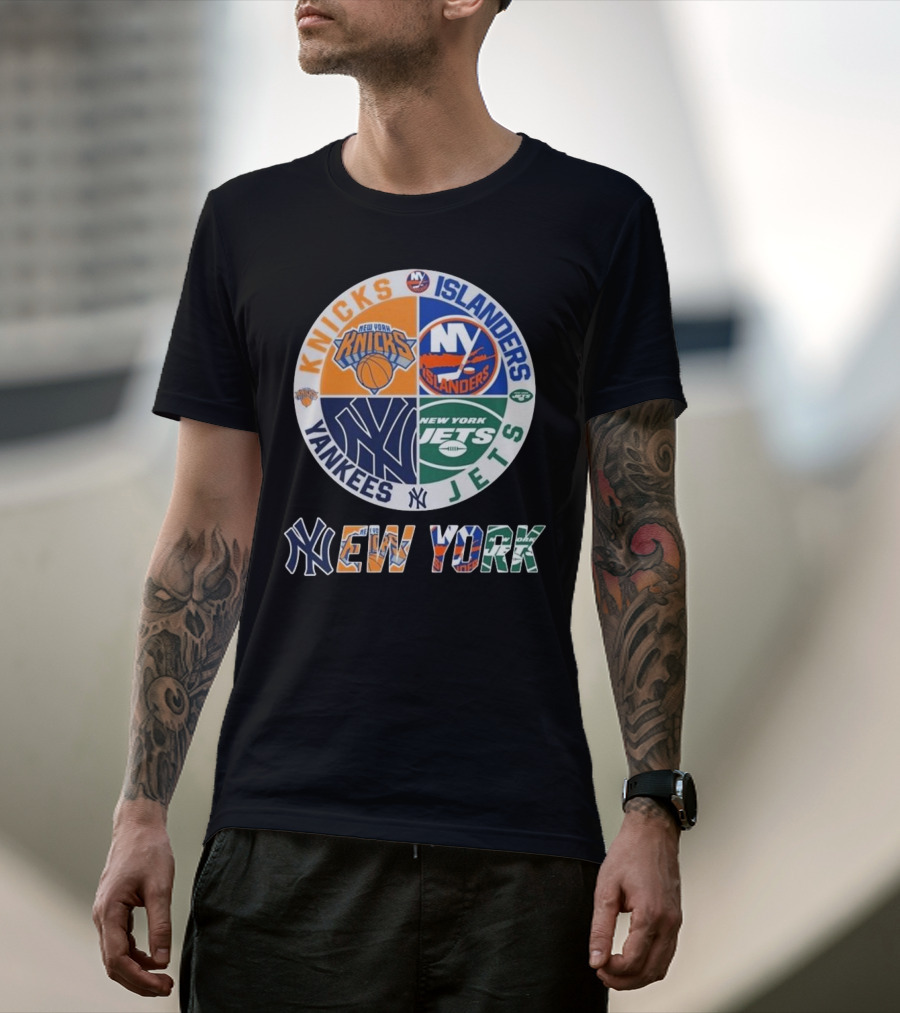 New York Knicks Islanders Yankees Jets Circle Logo New York T-Shirt