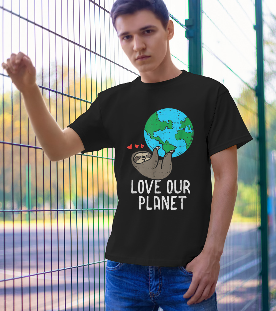 Love Our Planet Sloth Hanging Earth Day Cute Men Hearts Earth T-Shirt