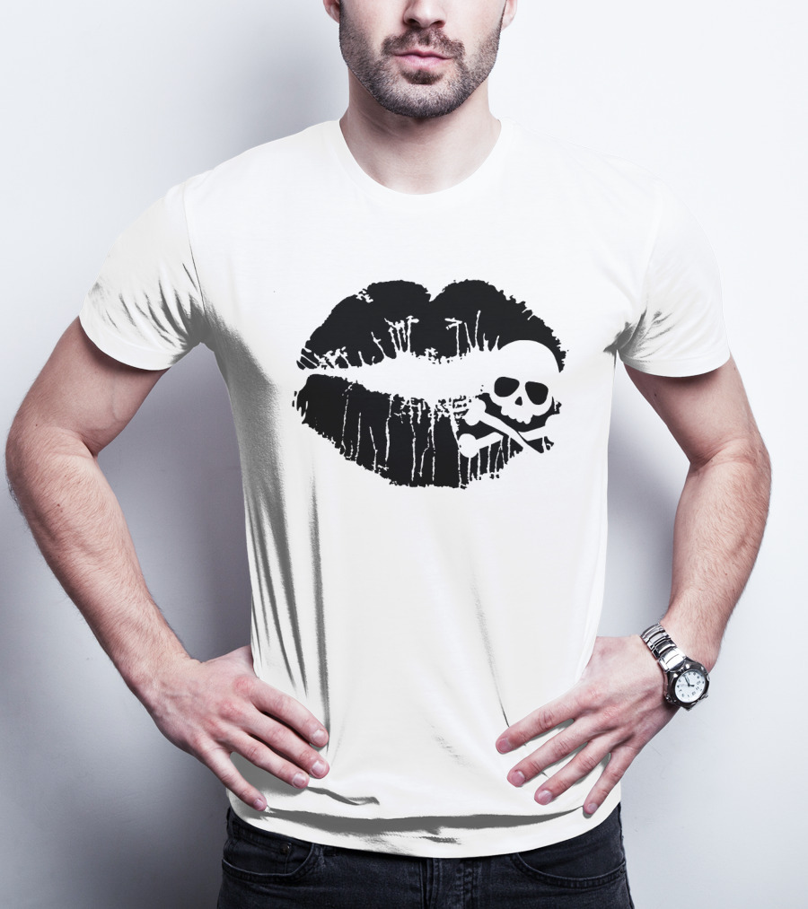 Skull Crossbones Lips Grunge T-Shirt