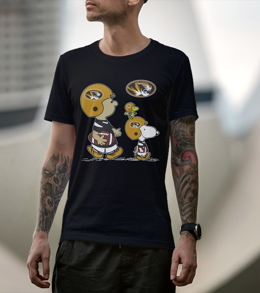Missouri Tigers Snoopy And Woodstock In Football Helmets T-Shirt