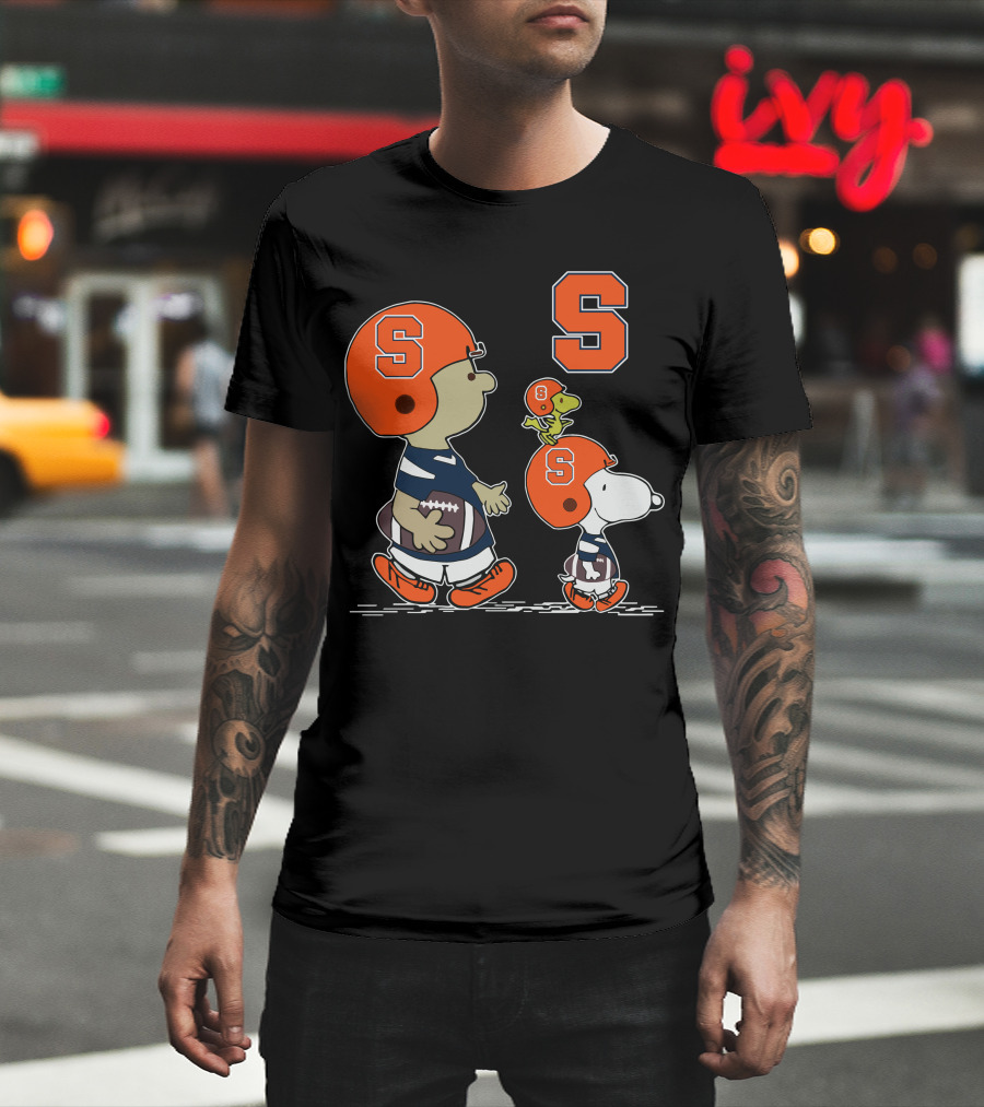 Syracuse Orange Peanuts Snoopy And Woodstock Football Team T-Shirt