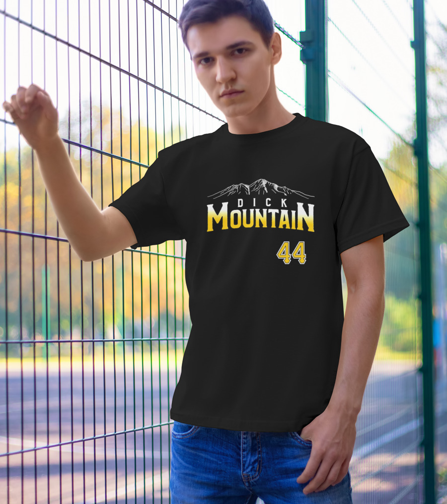 Dick Mountain 44 Vintage Sports Style With Mountain T-Shirt
