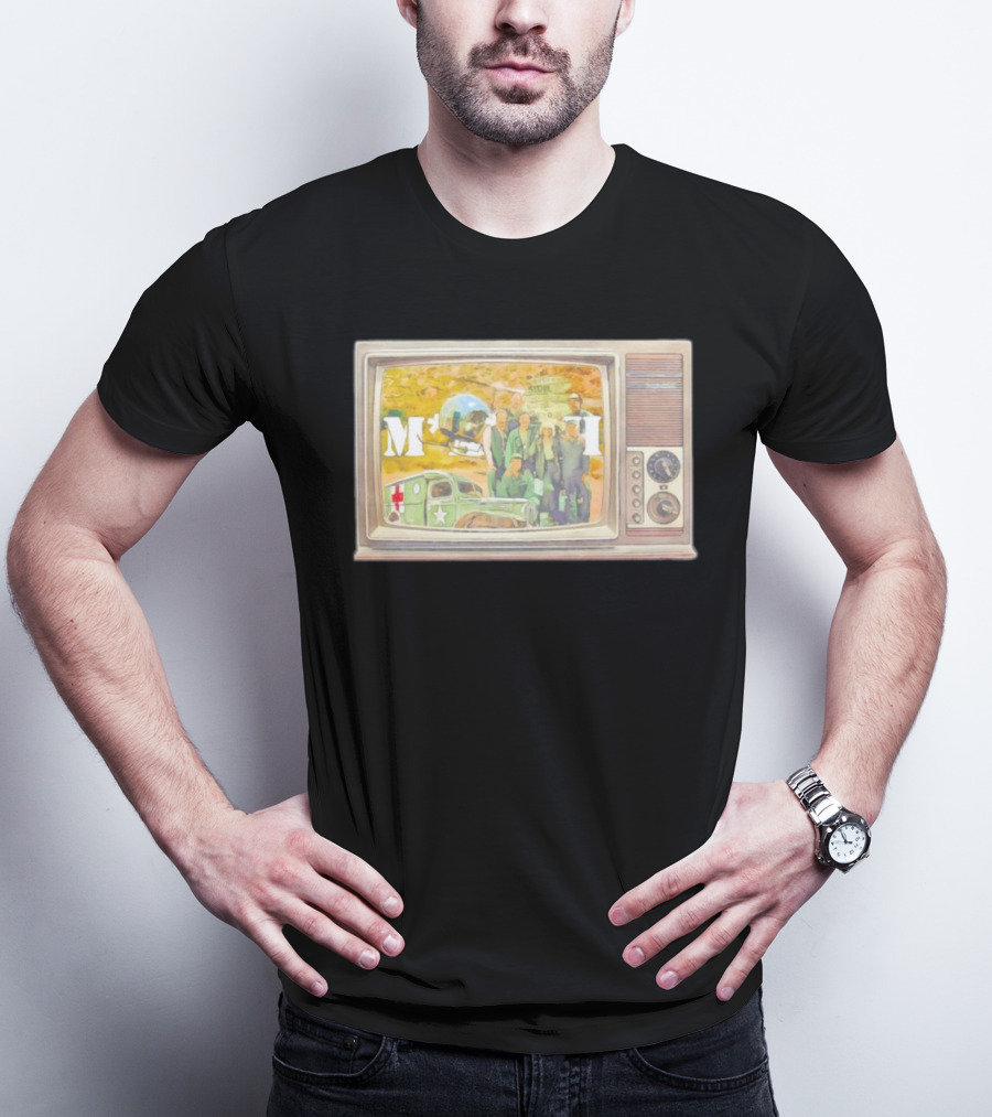 M*A*S*H 4077th Vintage TV Scene T-Shirt