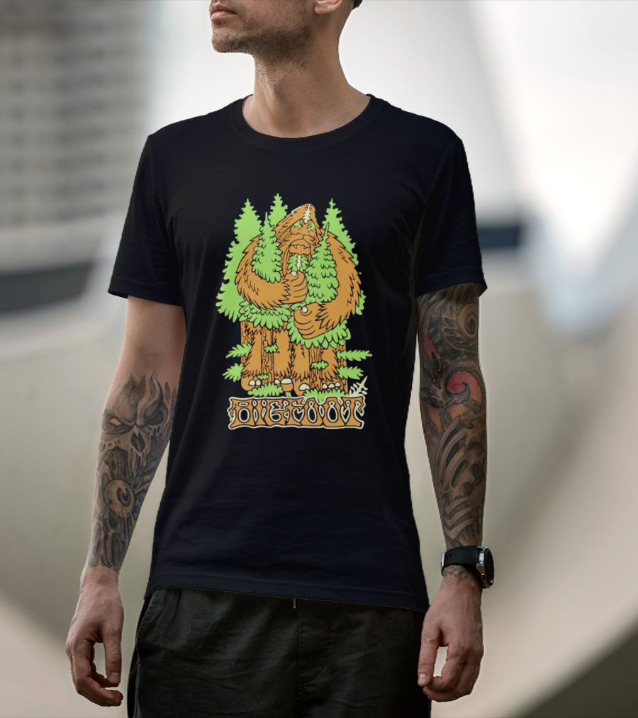 Bigfoot Hug Tree Forest Creature Retro T-Shirt