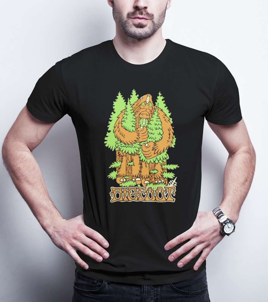 Bigfoot Hug Tree Forest Creature Retro T-Shirt