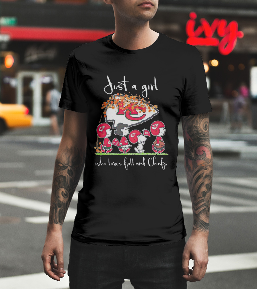 Just A Girl Who Loves Fall And Chiefs Peanuts Characters T-Shirt